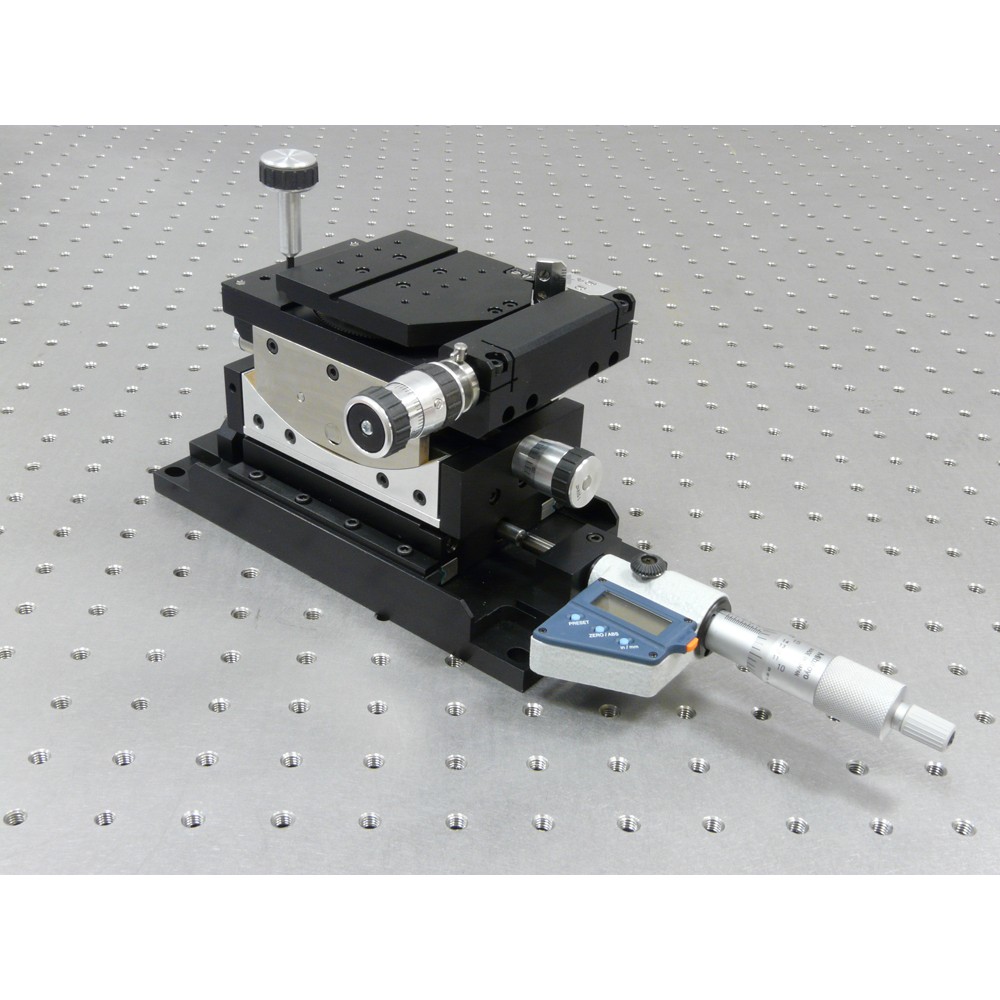 MDE883 - Elliot Gold™ Series Central Workstation with rotation, tilt ...