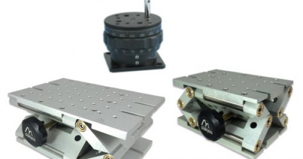 Lab jack systems with up to 76 mm of lift